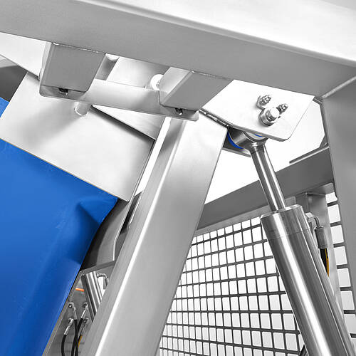 Swing loader with side loading for large containers: Mohn GmbH