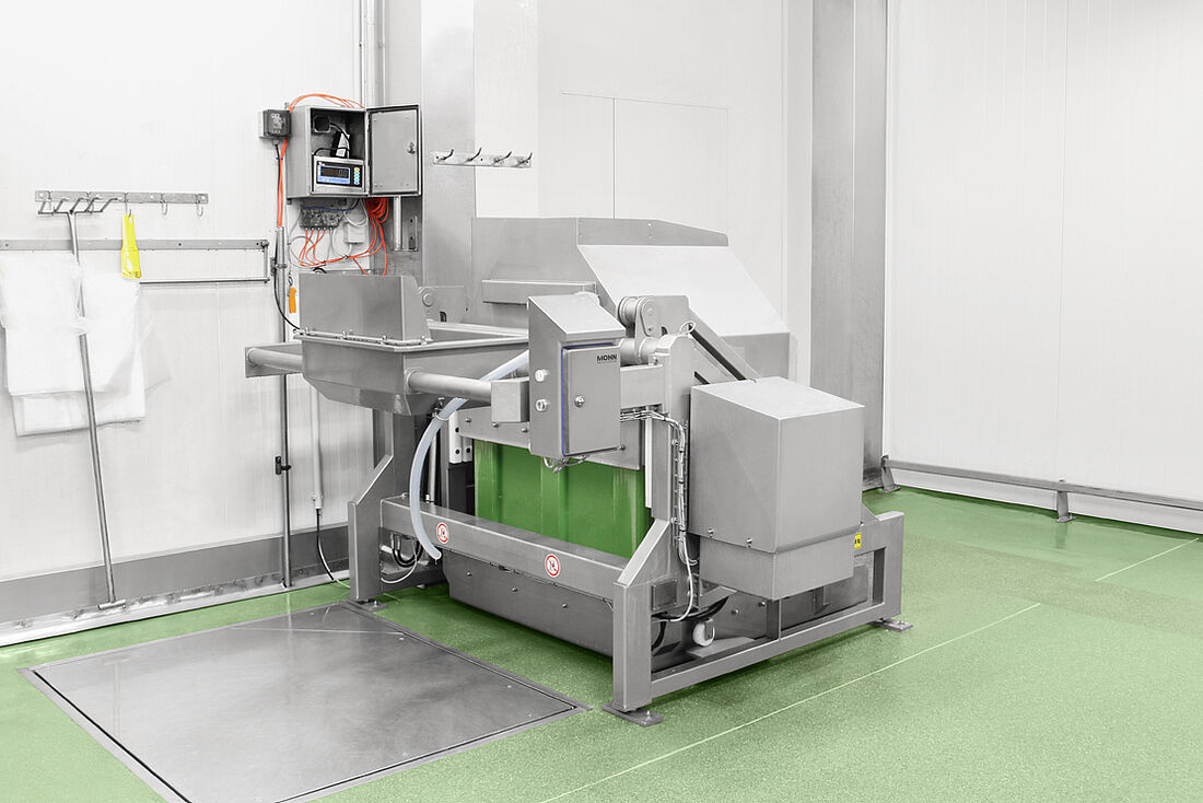 Swing loader for special construction: Mohn GmbH