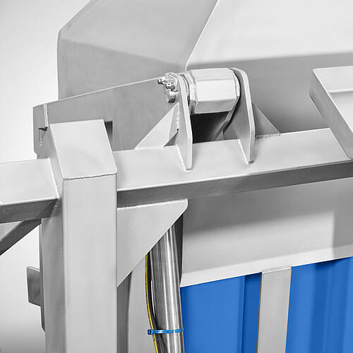 Swing loader for large containers, standard: Mohn GmbH