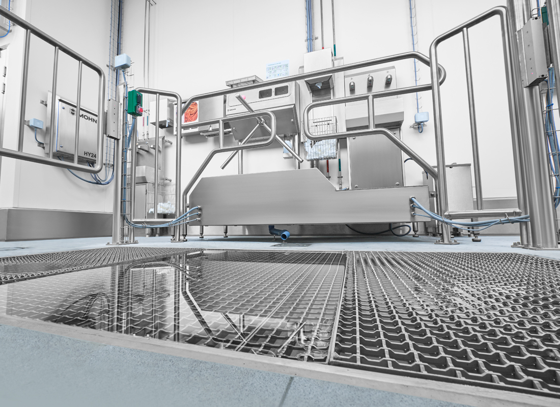 Magnetic handrail gate: Mohn GmbH